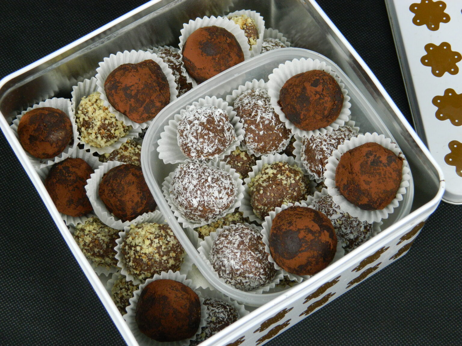 Raw Rum Balls - Culinary Talks